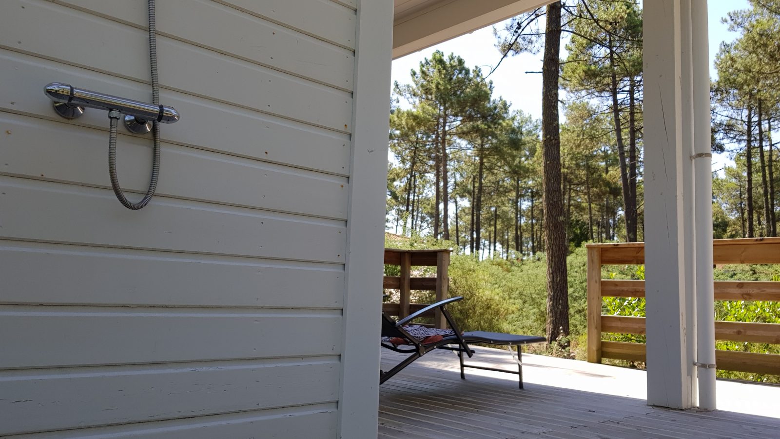 naturist resort - chalets for rent in La Jenny France